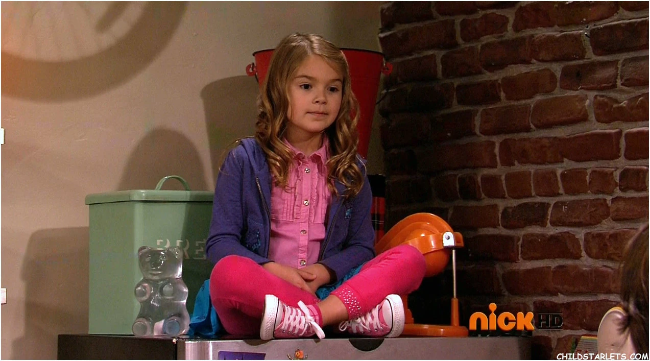 Mysterious Little Girl | iCarly Wiki | Fandom
