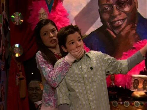Miss Briggs privat | iCarly Wiki | Fandom