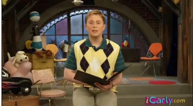 Pranking Nevel on iCarly.com | iCarly Wiki | Fandom
