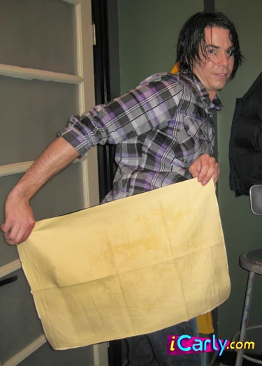 Sham-Pow! | iCarly Wiki | Fandom