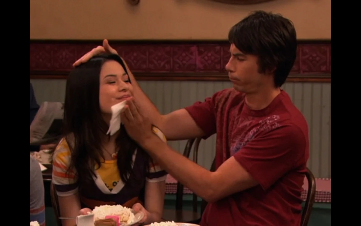 Sparly Gallery | iCarly Wiki | Fandom