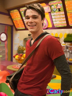 Carly From Icarly Boyfriend In Real Life