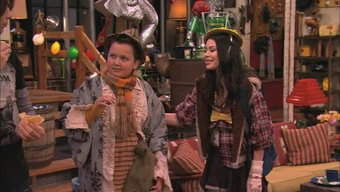Icarly Gibby Head