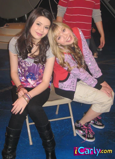 Cam Relationship Gallery | iCarly Wiki | Fandom