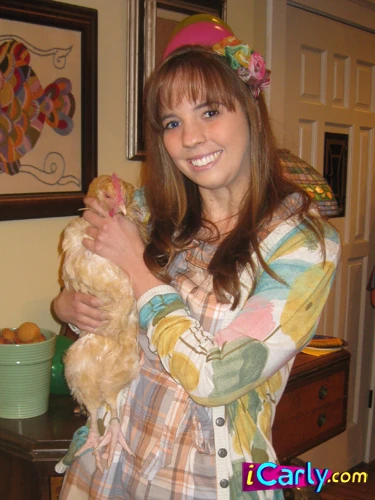 Danielle Morrow | ICarly Wiki | Fandom