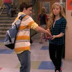 Gallery Isaw Him First Icarly Wiki Fandom