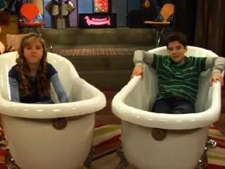 Icarly Ifix A Popstar Belly