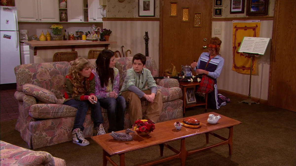 iSpy a Mean Teacher | iCarly Wiki | Fandom