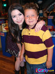 Ethan Munck | iCarly Wiki | Fandom