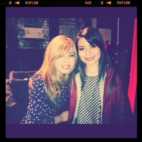 Gallery:iMeet The First Lady (Press Tour) | iCarly Wiki | Fandom