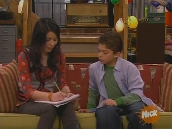 Icarly Itwins ICarly ITwins Chuck Gets Grounded For 3 Weeks YouTube
