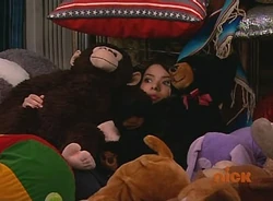 iMove Out | ICarly Wiki | Fandom