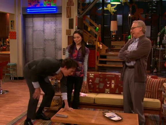 Carlys Apartment | iCarly Wiki | Fandom