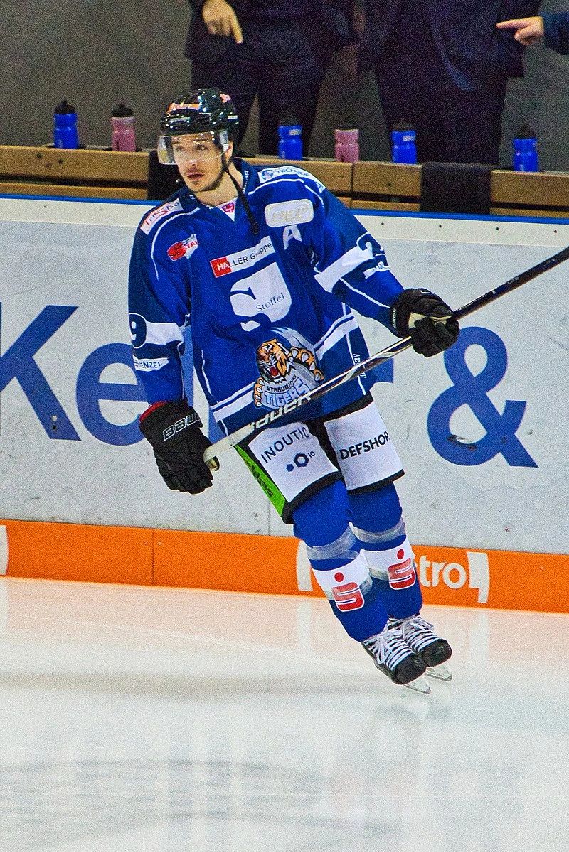 Mitchell Heard | Ice Hockey Wiki | Fandom