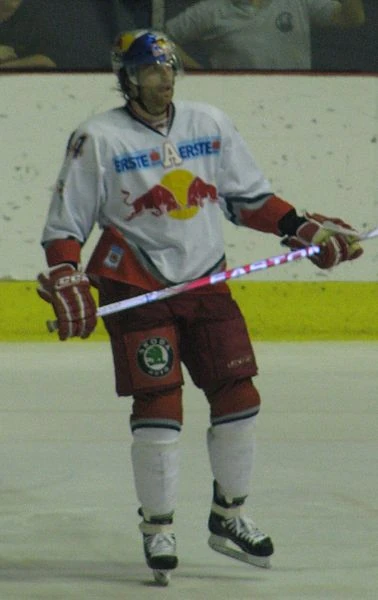 Doug Lynch | Ice Hockey Wiki | Fandom