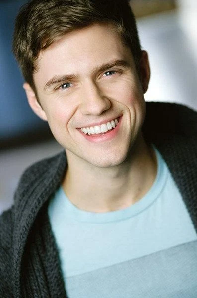 Aaron Tveit | Idea Wiki | Fandom
