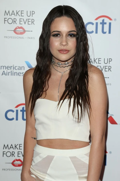 Bea Miller | Idea Wiki | Fandom