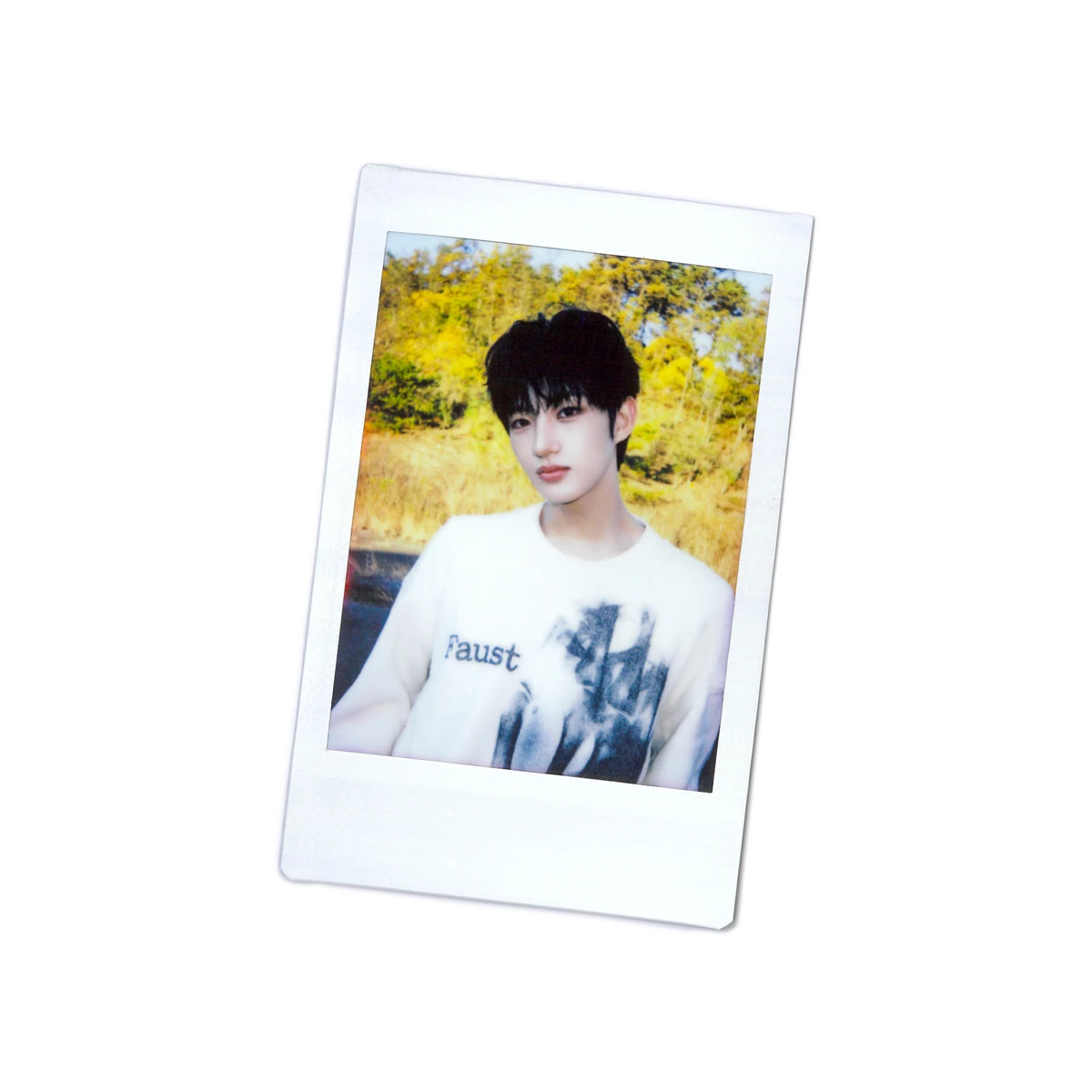 Kim HeeJu/Gallery/Polaroids | Idntt Wiki | Fandom