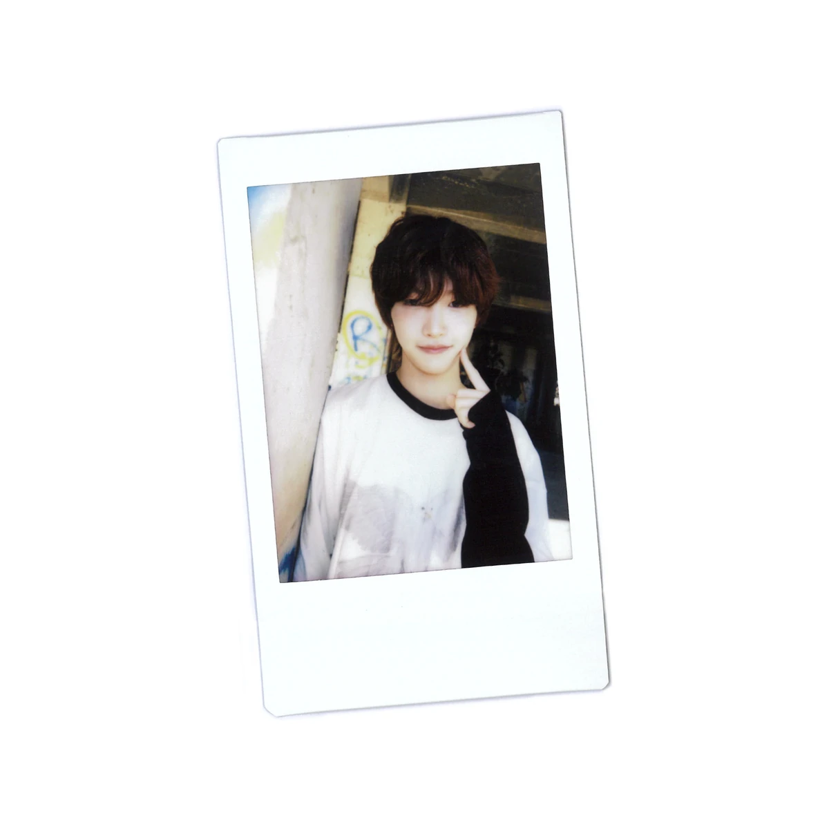 Choi GyeongBeen/Gallery/Polaroids | Idntt Wiki | Fandom