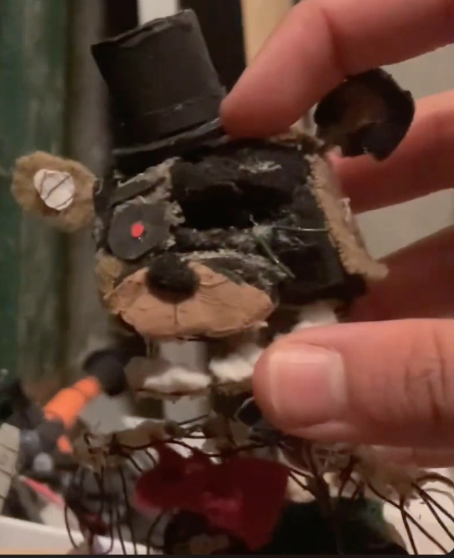 Detainer Laser Freddy | Illusions of creations strike back Wiki | Fandom