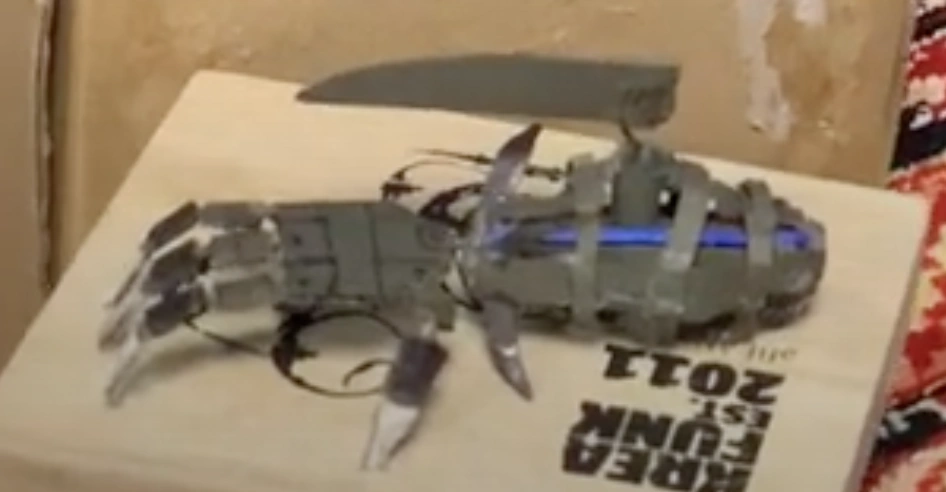 Mechanical Right Arm | Illusions of creations strike back Wiki | Fandom