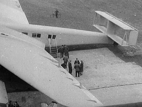 A Look Forward | Internet Movie Plane Database Wiki | Fandom