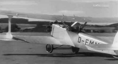 Quax, der Bruchpilot | Internet Movie Plane Database Wiki | Fandom