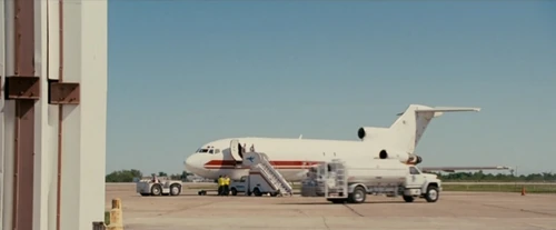 Red (2010) | Internet Movie Plane Database Wiki | Fandom