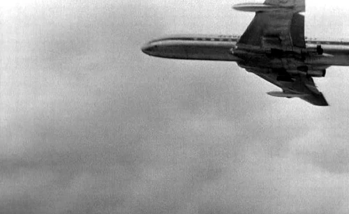 Tout l'or du monde | Internet Movie Plane Database Wiki | Fandom