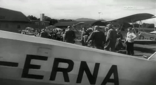 Quax, der Bruchpilot | Internet Movie Plane Database Wiki | Fandom