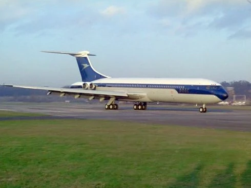 Look at Life: The Spirit of Brooklands | Internet Movie Plane Database ...