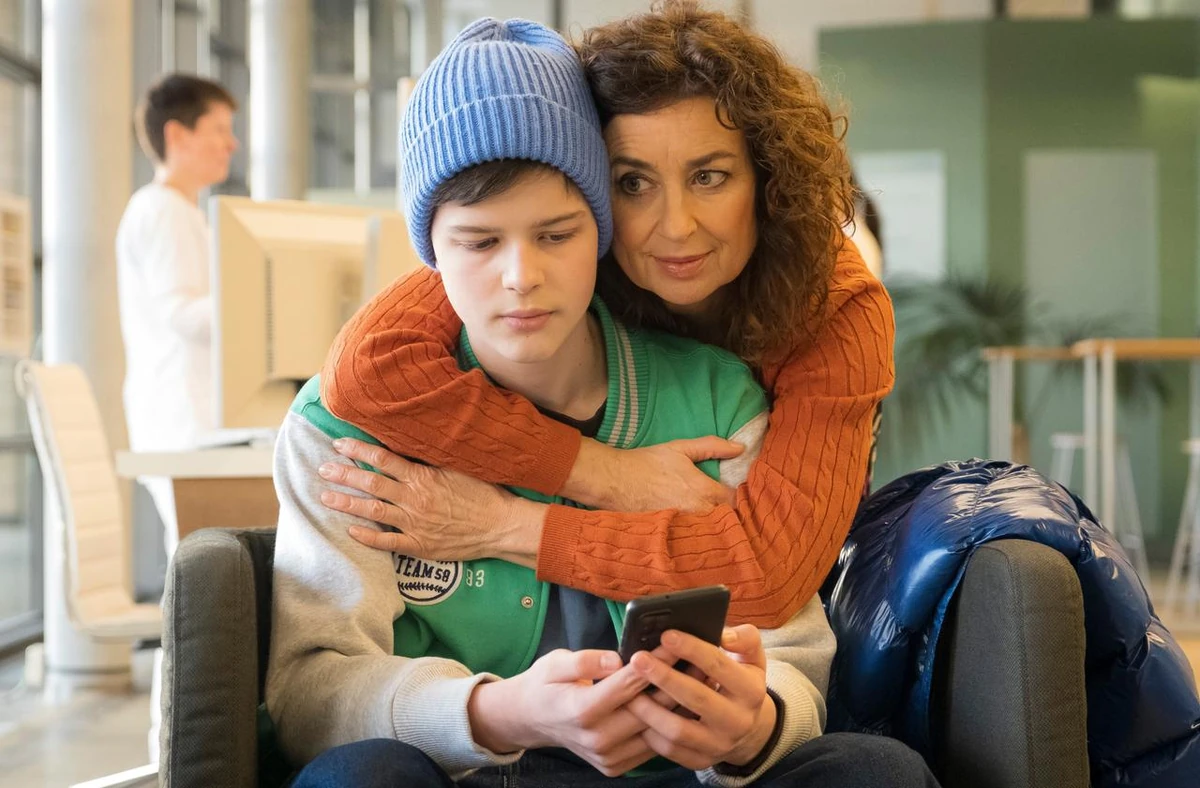 Folge 1020 - Alles aus Liebe | In aller Freundschaft Wiki | Fandom