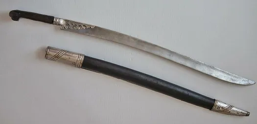 Yataghan (Oggetto Homebrew) | Dungeons and Dragons Wiki | Fandom