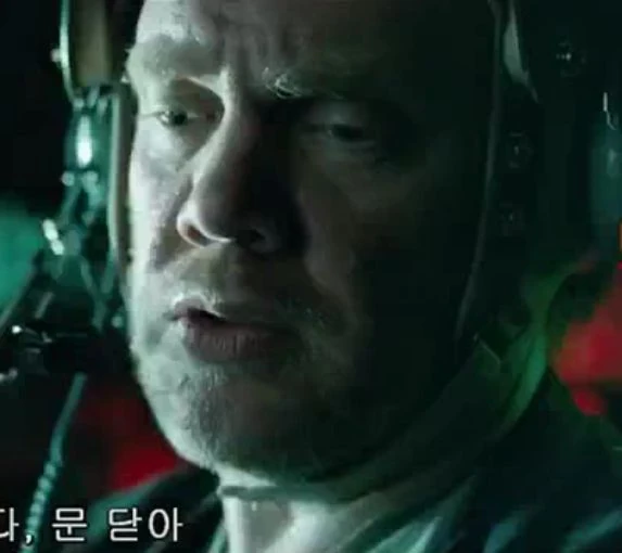 Helicopter Pilot Mercenary | InGen Manual Wiki | Fandom