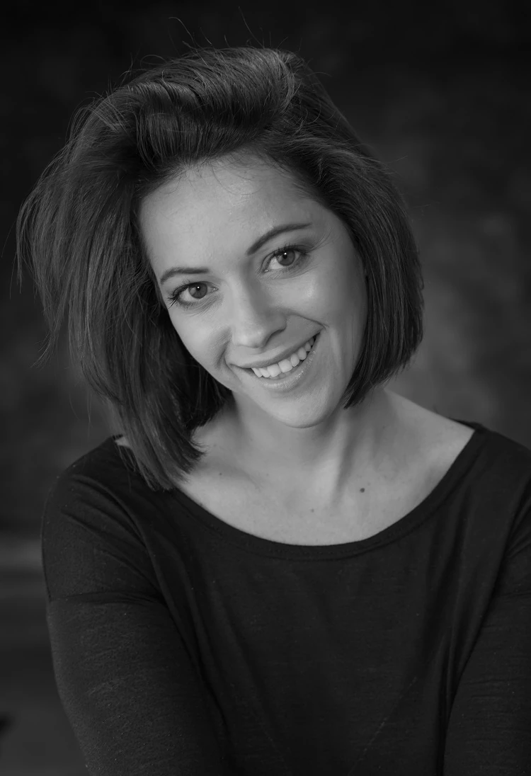 Mona Mor | International Dubbing Wiki | Fandom