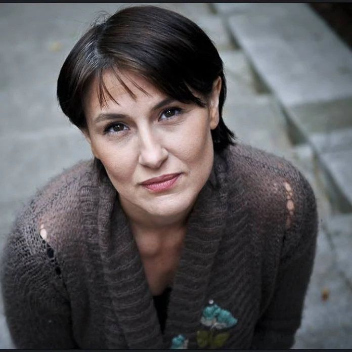 Julie Turin | International Dubbing Wiki | Fandom