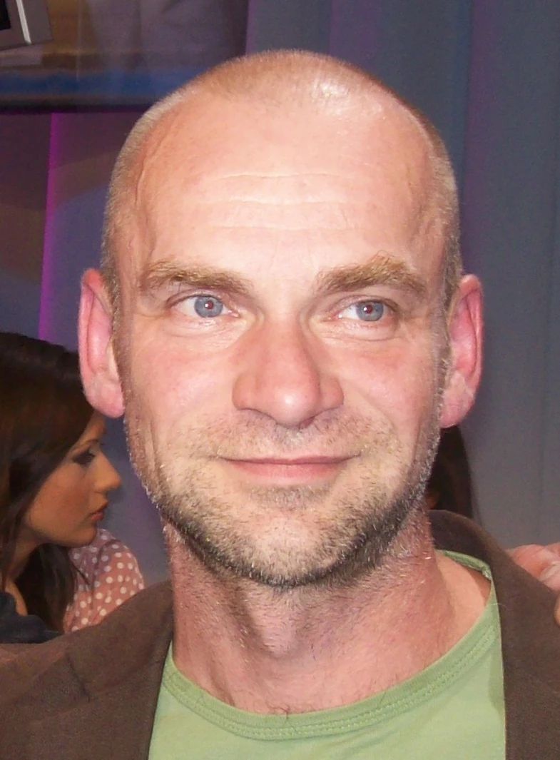 Sławomir Pacek | The Dubbing Database | Fandom