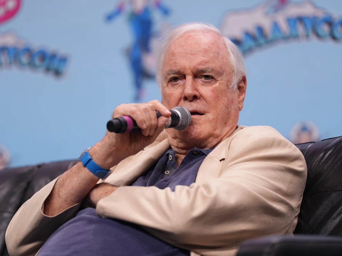 John Cleese | The Dubbing Database | Fandom