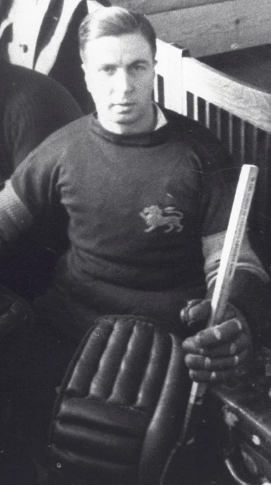 Vic Gardner | International Hockey Wiki | Fandom