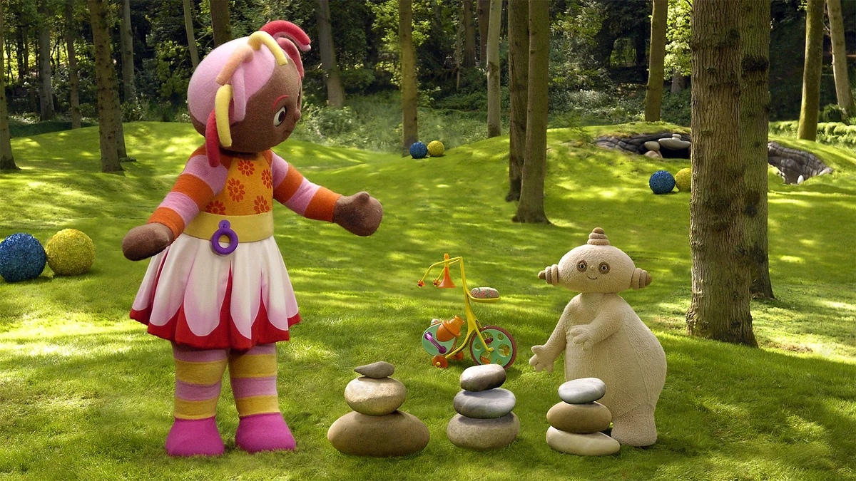 Makka Pakka's Piles of Three | In The Night Garden Wiki | Fandom