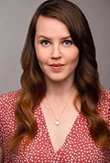 Lisa Jill Anderson | Inventing Anna Wiki | Fandom