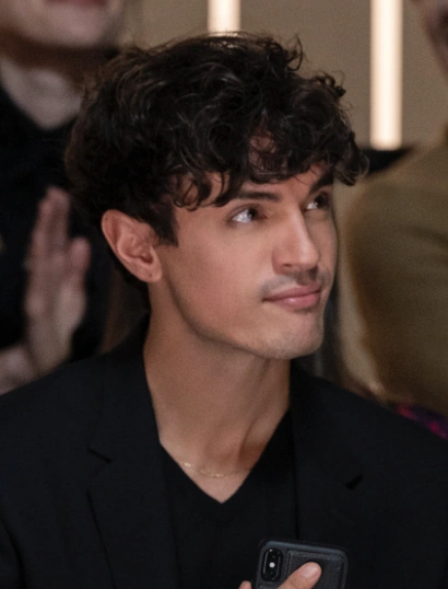 Val Boron | Inventing Anna Wiki | Fandom