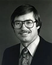 Tom Whitney | Apple Wiki | Fandom