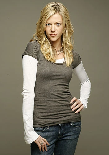 Dee Reynolds | Wiki It's Always Sunny in Philadelphia | Fandom