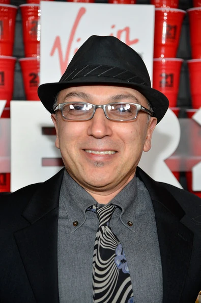 Джон Рефуа | Аватар вики | Fandom