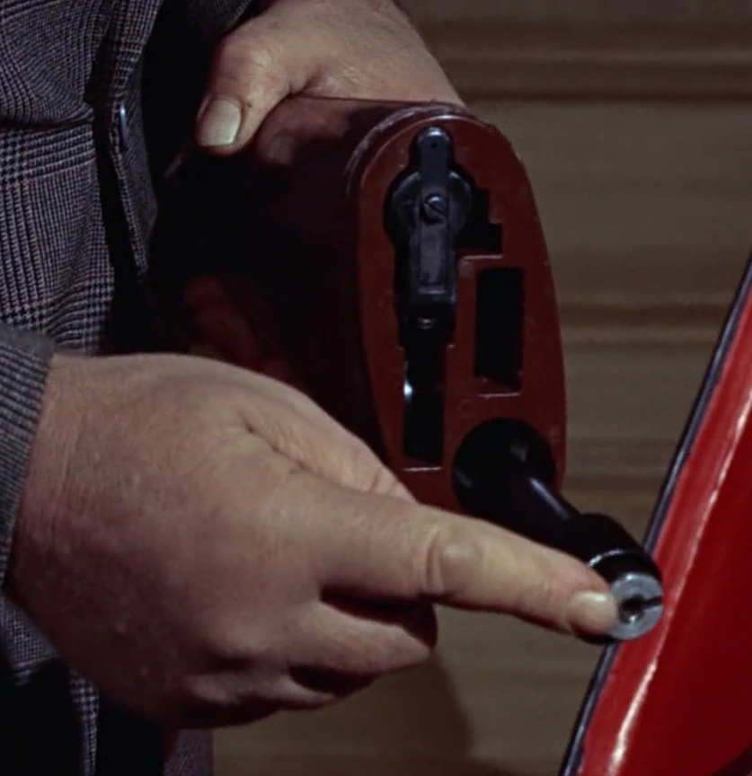 Folding Sniper Rifle | James Bond Wiki | Fandom