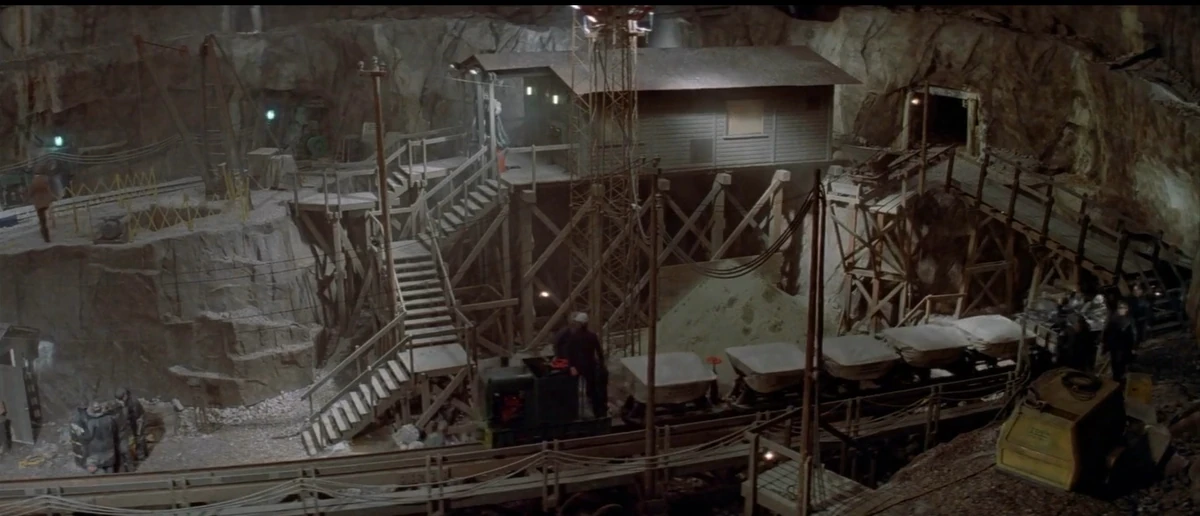 Main Strike Mine | James Bond Wiki | Fandom