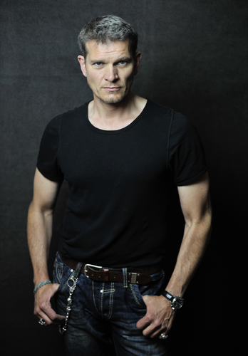 Götz Otto James Bond Wiki Fandom