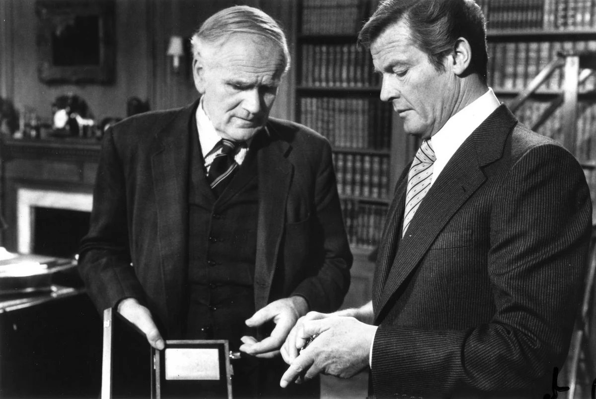 List of Gadgets | James Bond Wiki | Fandom