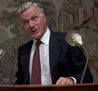 Auctioneer | James Bond Wiki | Fandom